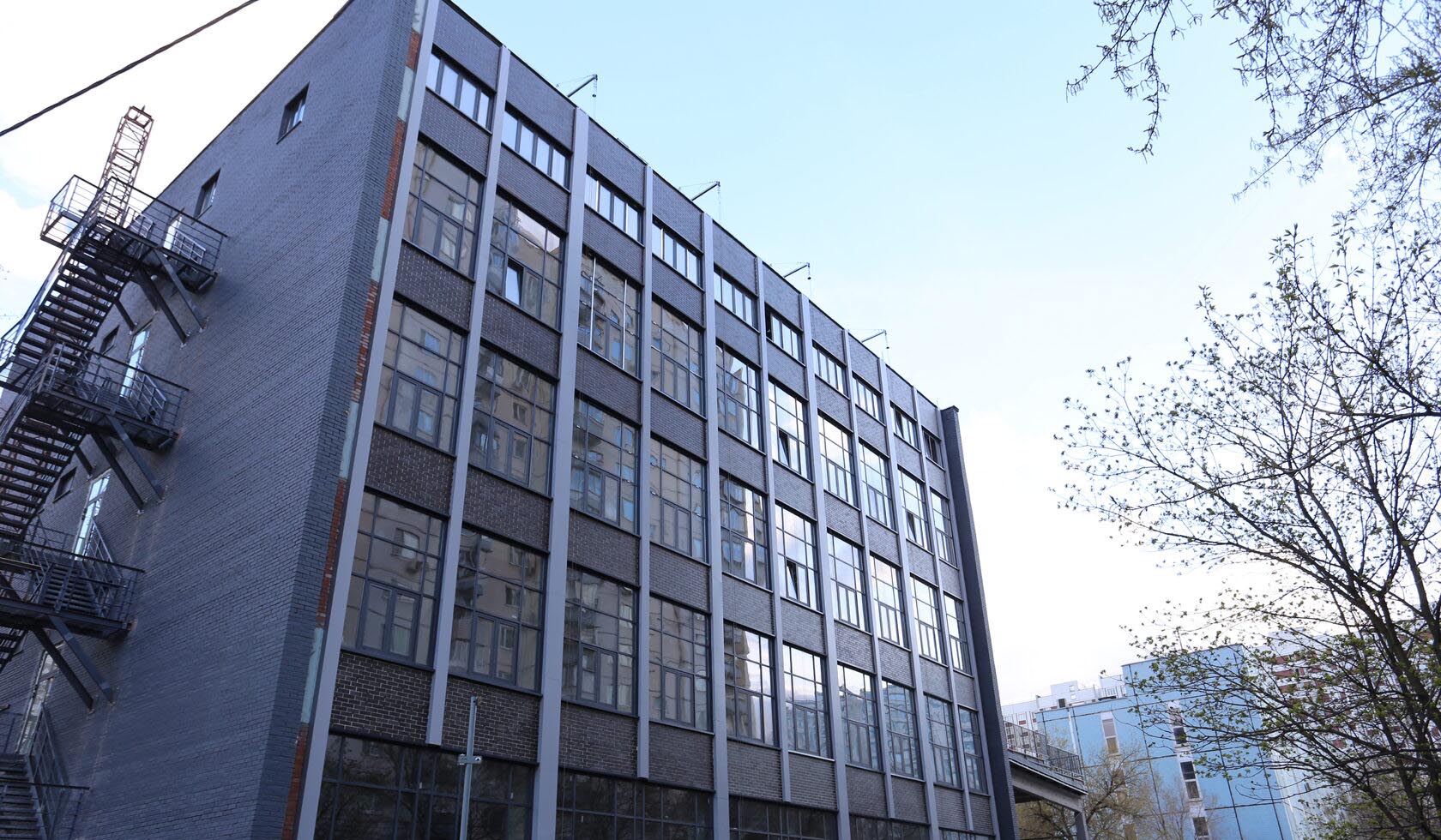 ЖК "Loft Red Star 2" в Хорошевском р-не г. Москвы. Цены на апартаменты от 4,8 млн рублей.